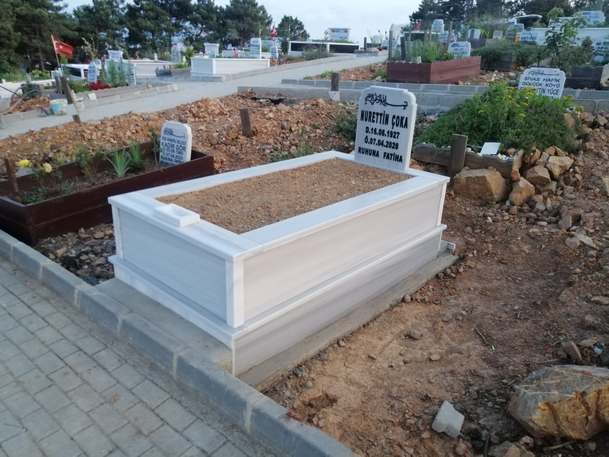 İstanbul Mezar Yapımı İşleri | Mezar Taşı Yapım Fiyatları